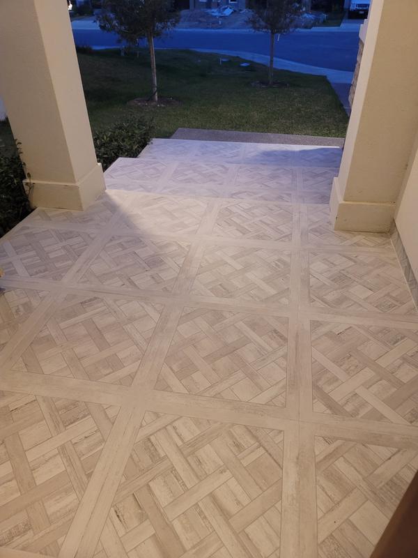 American Olean Wakefield Fog 24-in x 24-in Matte Porcelain Wood Look ...
