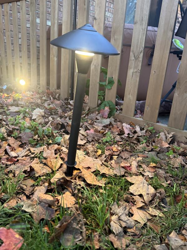 Harbor Breeze Path Light 150 -Lumens 35 -Watt Black Low voltage Warm ...