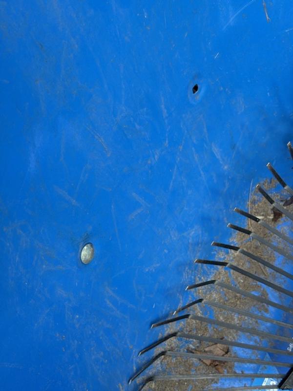 Kobalt 7-cu ft 2 Wheel Steel Push Wheelbarrow Flat-Free Tire P7-SF-2W-K ...