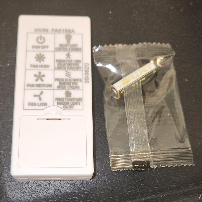 Harbor Breeze Barker 20-in Matte black Color-changing Indoor Fandelier ...