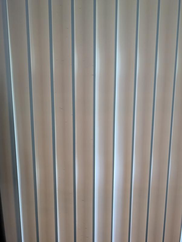 LEVOLOR Trim+Go 3.5-in Slat Width 46-in x 51-in Cordless White Vinyl Room darkening Vertical ...