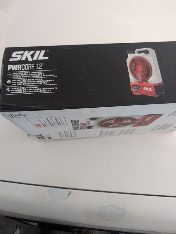 SKIL 7-in Indoor/Outdoor Misting Personal Fan, Battery Powered, in Red ...