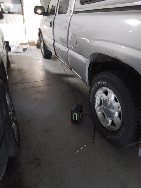 Slime 12 Air Inflator (Power Source Car) 40034 at Lowes.com