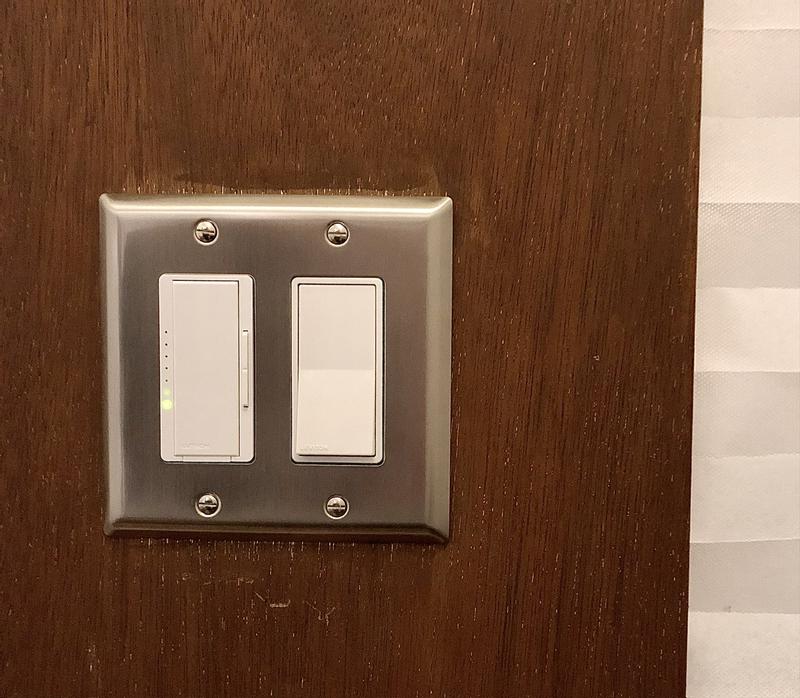 Shop allen + roth (1-Pack) Wall Plate at Lowes.com
