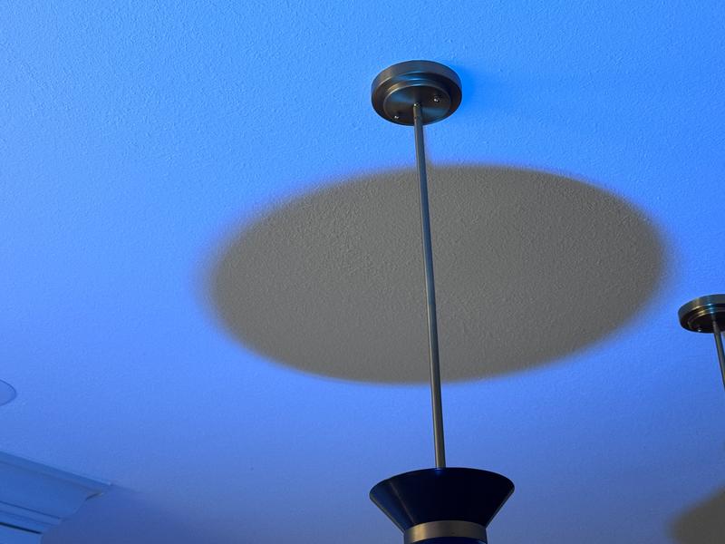 Utilitech 1200 -Lumens Battery-operated and plug-in Rechargeable ...