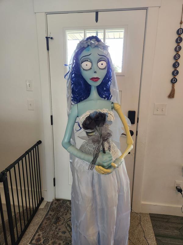 Warner Brothers 5.5-ft Corpse Bride Emily Motion Activated Animatronic ...
