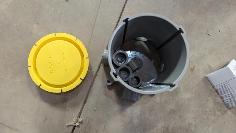 Hubbell RACO Plastic New Work Round Electrical Box 5511 at Lowes.com