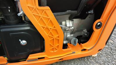 Generac GP 2200i 2200-Watt Gasoline Portable Inverter Generator at ...