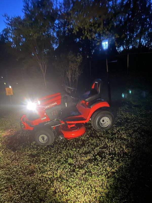 CRAFTSMAN T2200K Turn Tight 42-in 20-HP V-twin Gas Riding Lawn Mower ...
