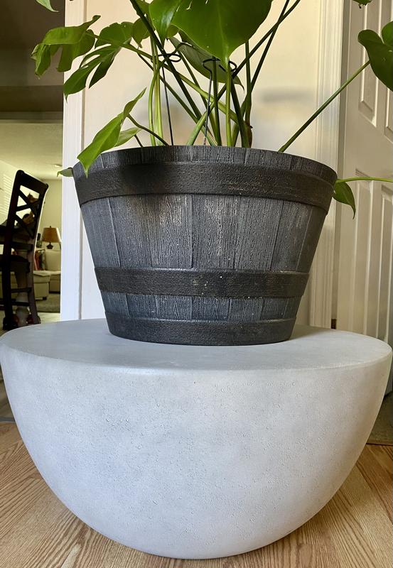 MPG Planters 29 in x 14 in H Smooth Cement Coffee Table Round N Outdoor ...