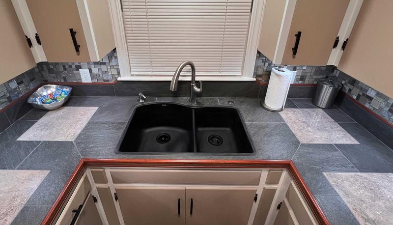 BLANCO Diamond Silgranit Undermount 32-in x 19.36-in Anthracite Granite ...