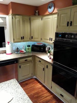 Silestone Black Canyon Quartz Kitchen Countertop Sample at Lowes.com