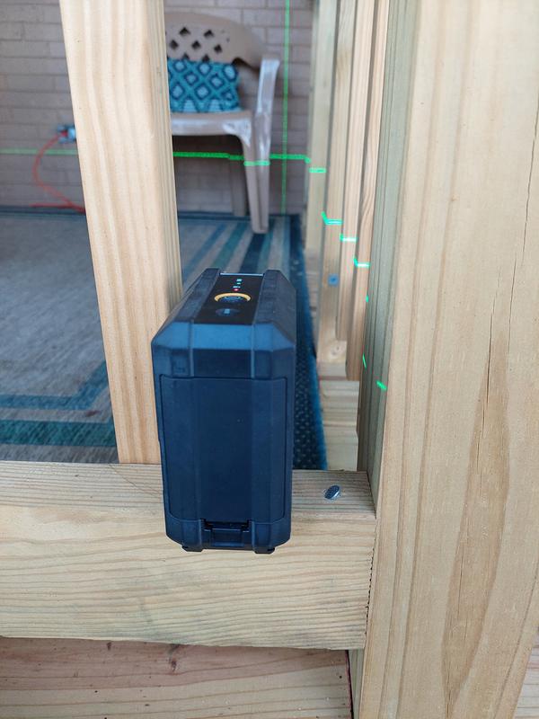 TOUGHBUILT 100-ft Green Self-Leveling Cross-line Laser Level Kit TB-H2 ...