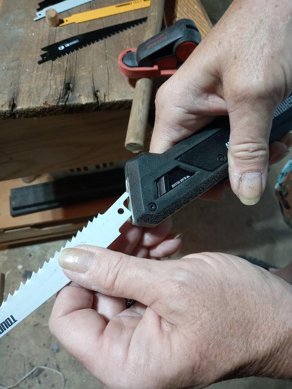 TOUGHBUILT Folding 5.5-in Utility Ripping Jab Saw TB-H4S5-23FU at Lowes.com