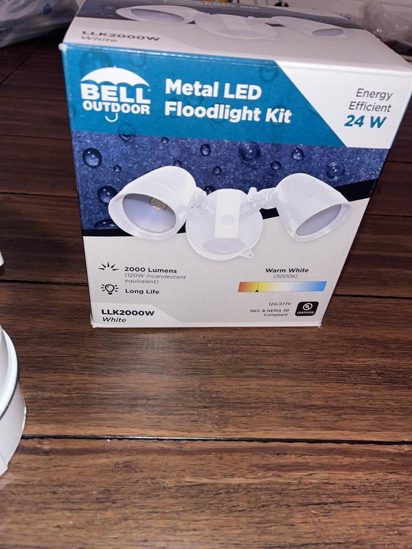 Hubbell Bell 250-Watt EQ LED White 2-Head Switch-Controlled Flood Light ...