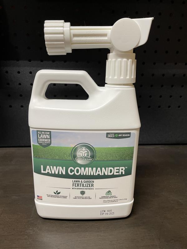 Turf Titan Lawn Commander Liquid 32-fl oz 8000-sq ft 20-0-3 All-purpose ...