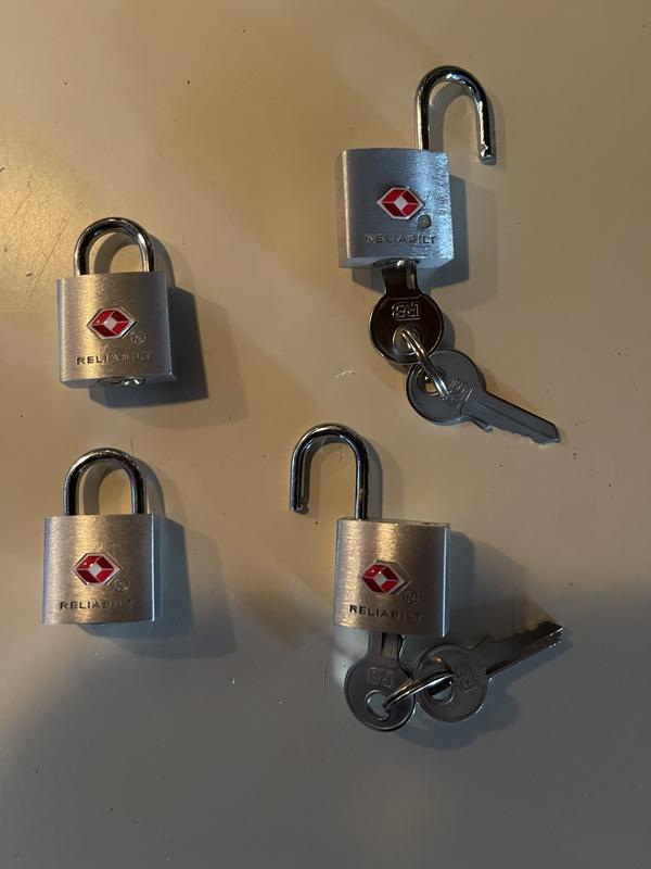 RELIABILT Keyed Padlock, 7/8-in Wide x 7/16-in Shackle 4 -Pack in the ...