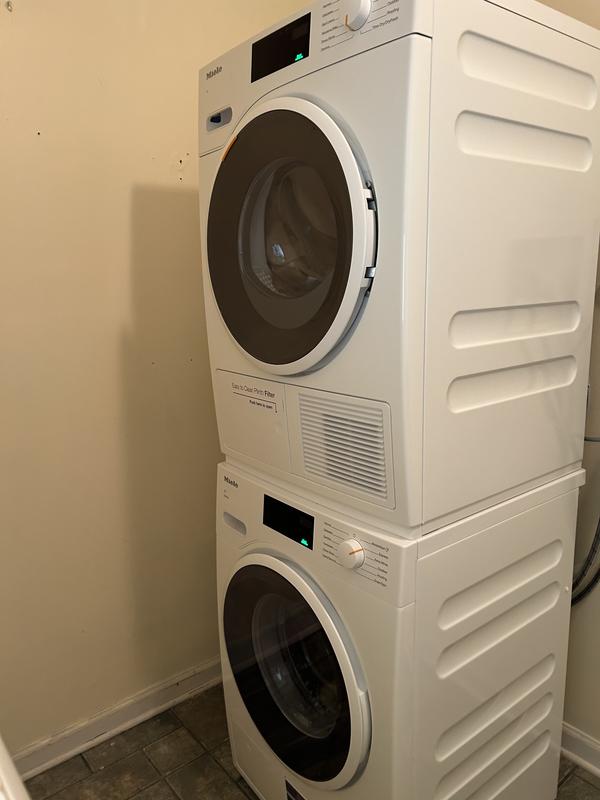 Miele W1 Series TwinDos 2.26-cu ft High Efficiency Stackable Steam ...