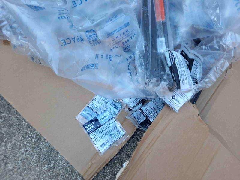 Gilpin Patterson 4-ft x 36-in Black Metal Deck Rail Kit in the Deck ...