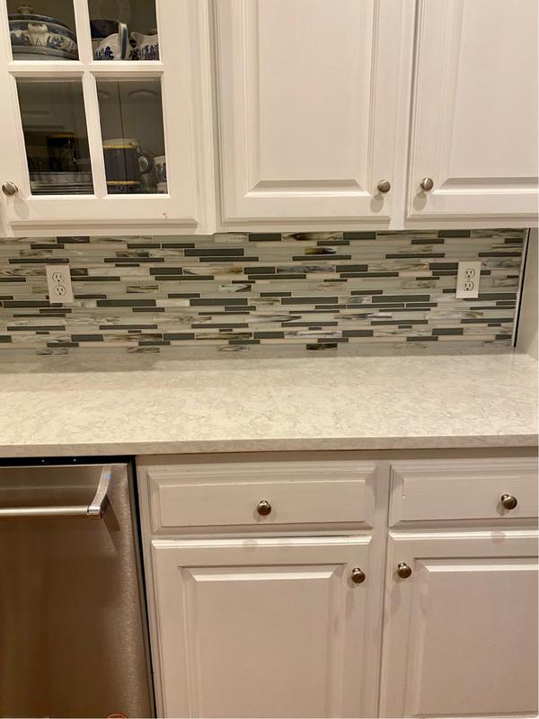 Silestone Lusso Sample Quartz Kitchen Countertop Sample at Lowes.com
