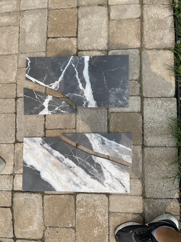 allen + roth Calacatta Black 12-in x 24-in Matte Porcelain Marble Look ...