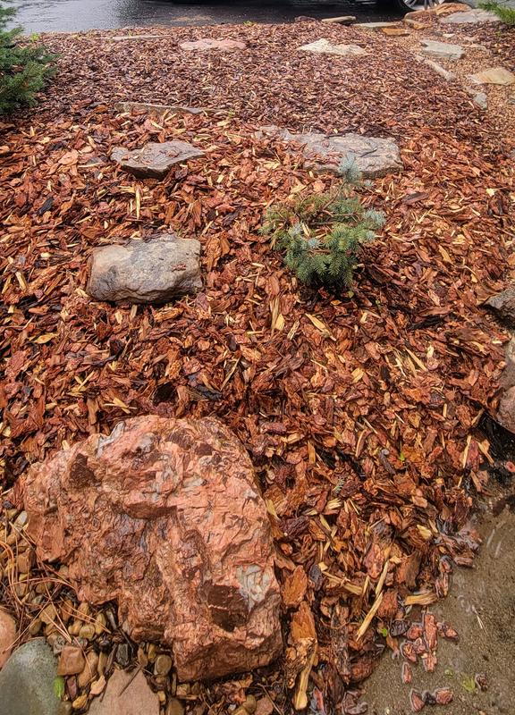 Permagreen 2-cu ft Light Brown Pine Bark Nuggets Mulch 252971 at Lowes.com