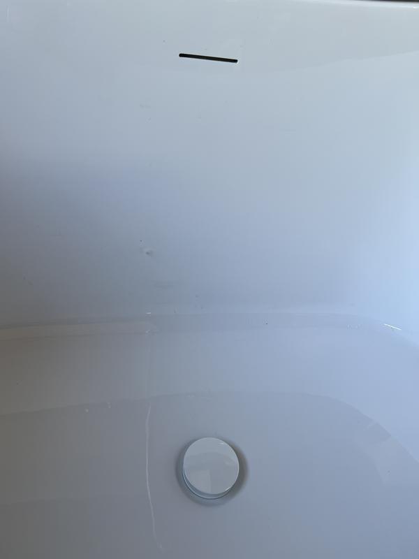 MAAX Mahaba 29-in x 67-in White Acrylic Oval Freestanding Soaking ...