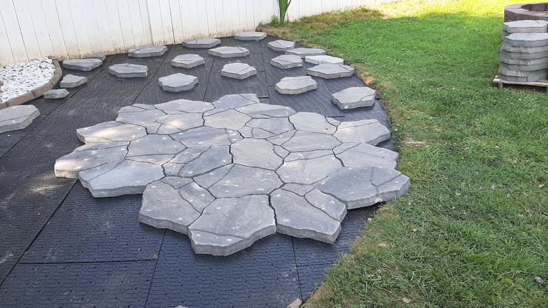 Belgard 21-in L x 16-in W x 2-in H Irregular Portland Concrete Patio ...