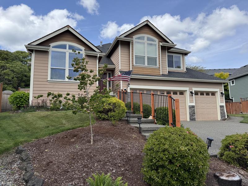 CINCH Steel Rail 6-ft x 34-in Satin Black Steel Deck Stair Rail Kit in ...