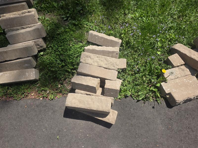 12-in L x 4-in W x 4-in H Tan/Brown Concrete Straight Edging Stone ...