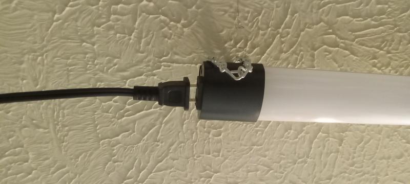 Utilitech 4-ft 4000-Lumen White LED Linear Garage Shop Light (2-Pack ...