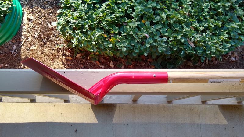 Razor-Back 48-in Wood Handle Trenching spade in the Shovels & Spades ...