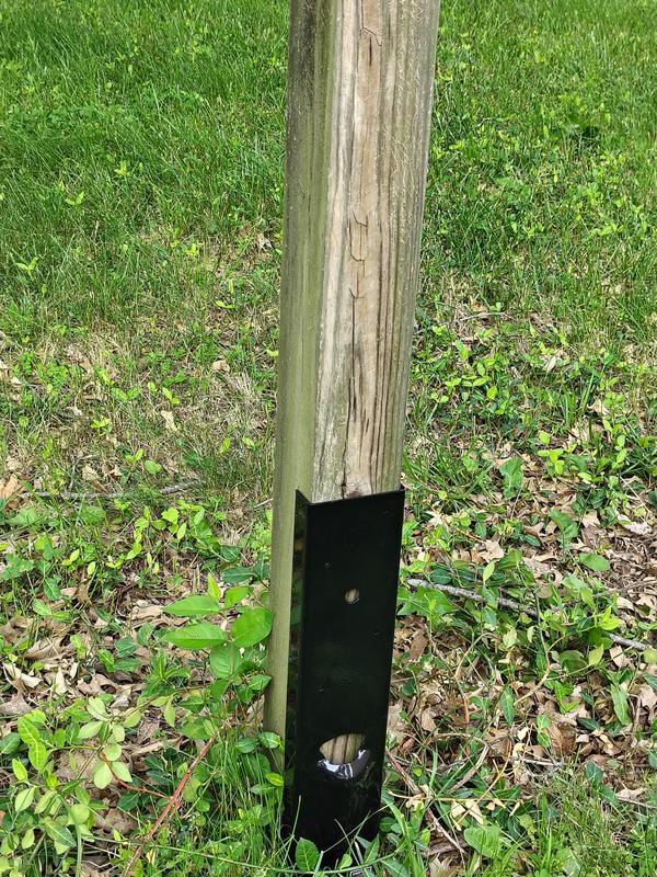 Simpson Strong-Tie E-Z Mender 28-in x 28-in Powder Coating, Black Steel ...