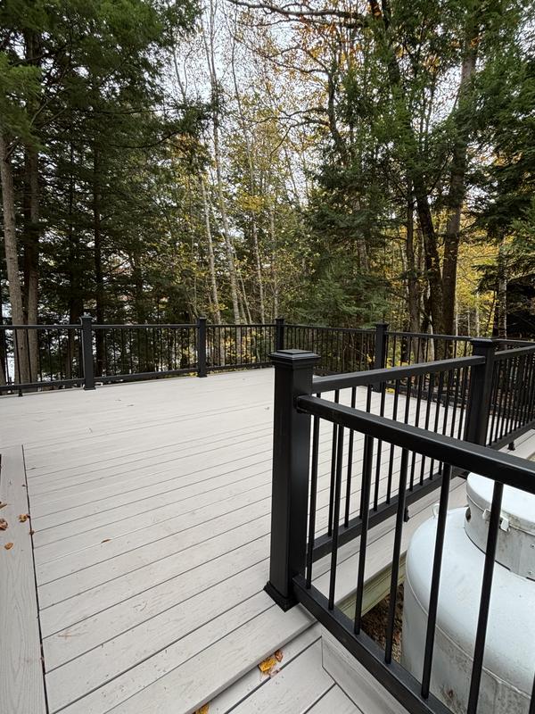 Trex Enhance 6-ft x 36-in Classic White Composite Deck Rail Kit in the ...