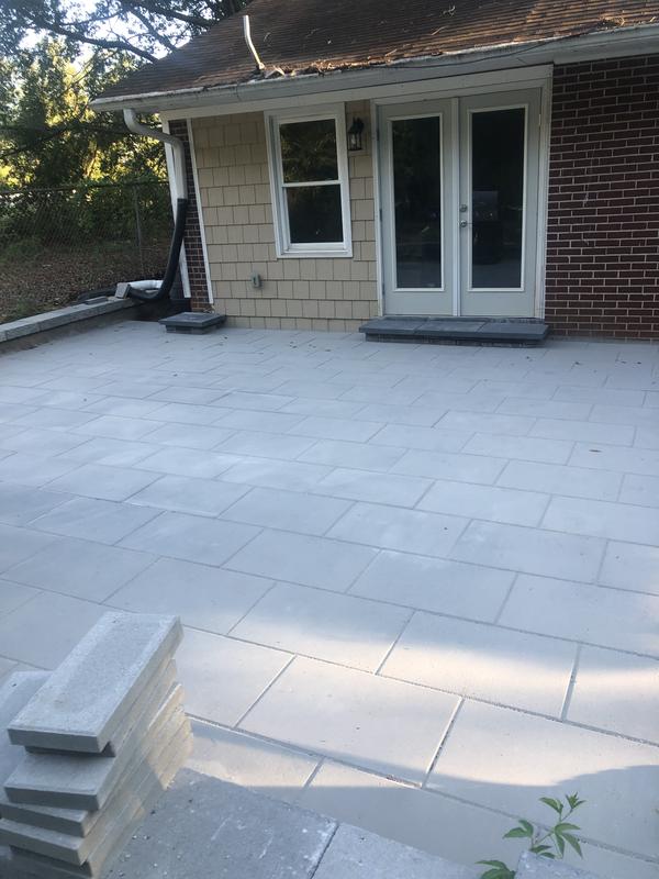 Pavestone 24-in L x 16-in W x 2-in H Rectangle Dark Slate/Smooth ...