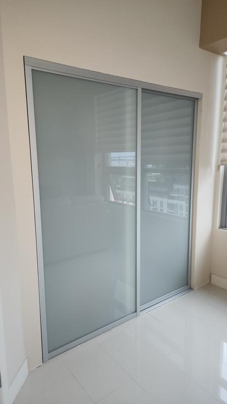 RELIABILT 72-in x 80-in Satin Silver 1-panel Frosted glass Prefinished ...