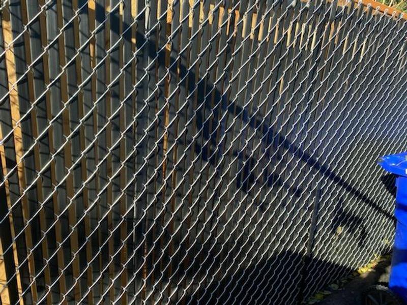 Pexco 6-ft H x 1-in W Black HDPE Fence Slat 82 -Pack in the Chain Link ...