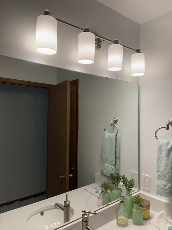 Kichler Joelson 24-in 3-Light Brushed Nickel Transitional Vanity Light ...