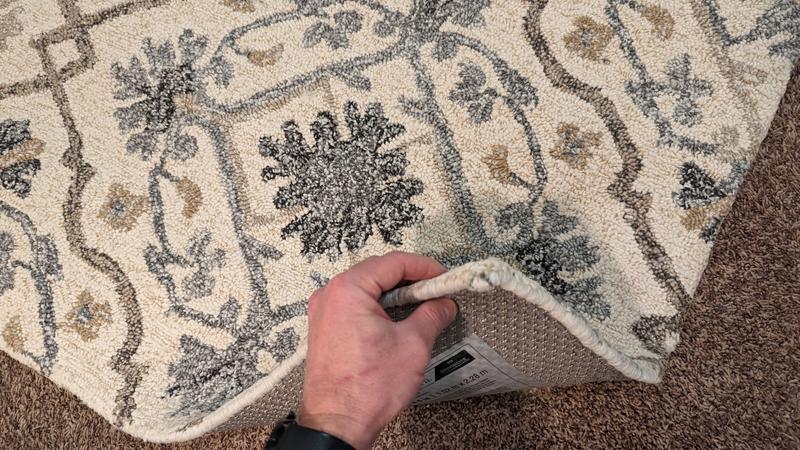 allen + roth with STAINMASTER Eleanor 8 x 10 (ft) Hooked Tonal Grey ...