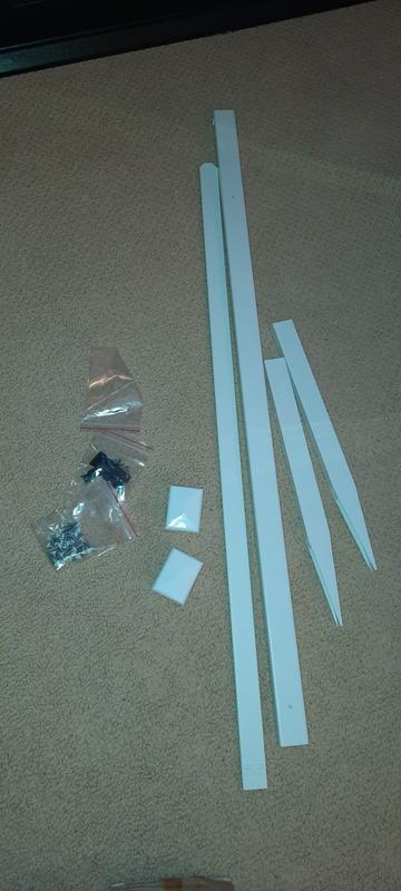 Zippity Outdoor Products 3.5-ft H x 5-ft W White Vinyl Dog ear No-Dig ...