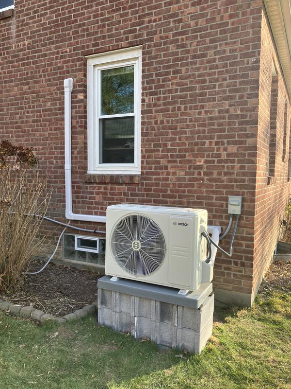 Bosch 1 zone 18000.0-BTU 22.6 SEER Ductless Mini Split Air Conditioner ...