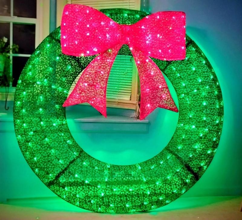 Holiday Living 5-ft LED Green Christmas Wreath with Red Bow W12L1008 at ...