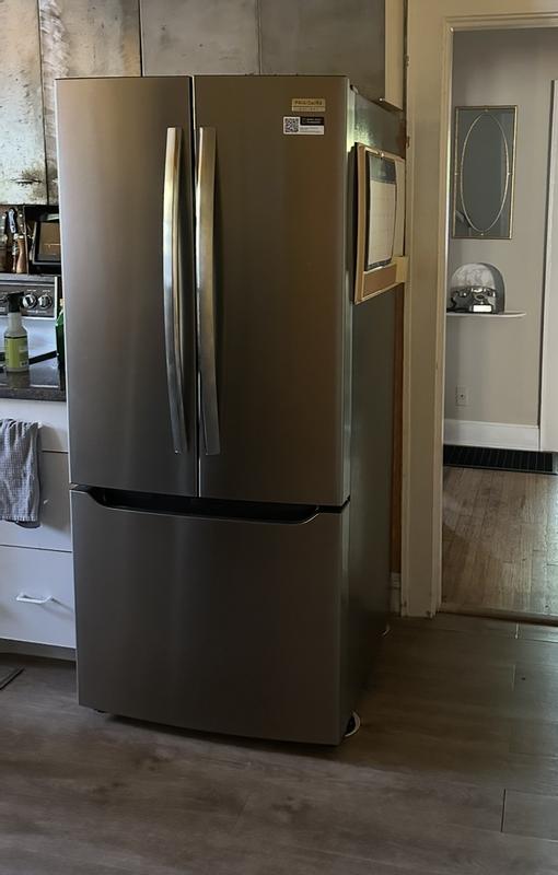 Frigidaire Gallery Standard-Depth 20-cu ft 30-in Wide with Ice Maker ...