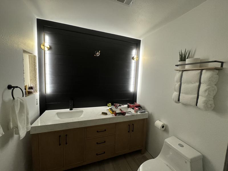 ECHON 7-5/16-in x 8-ft White Unfinished Beaded/Smooth PVC Shiplap Wall ...