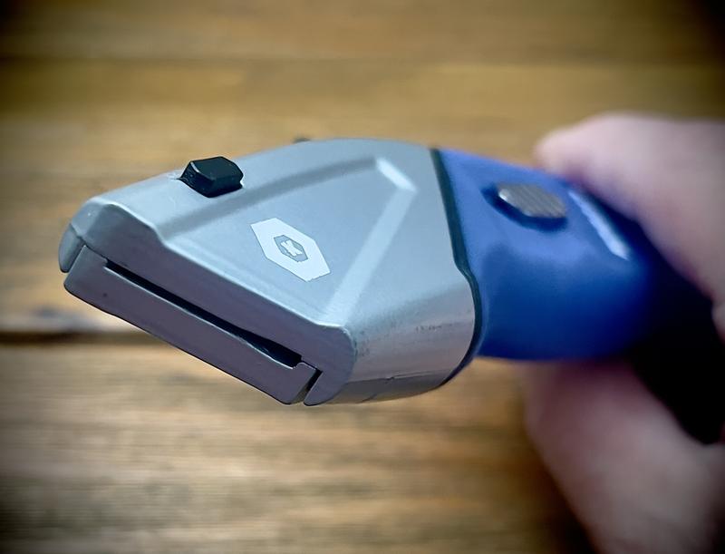 Kobalt Auto Loading 3/4-in 5-Blade Retractable Box Cutter Utility Knife ...