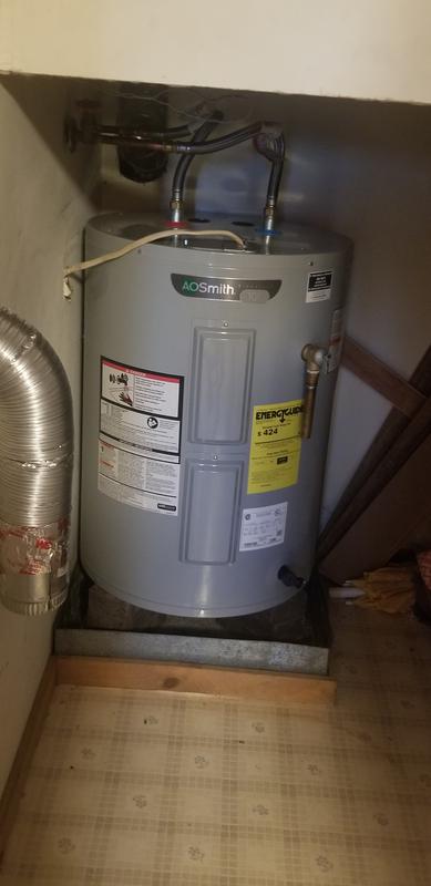 SharkBite 24-in 1/2-in Push-to-connect Inlet x 3/4-in FIP Outlet ...