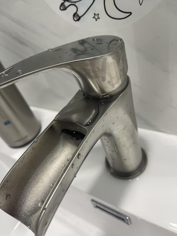 TOSCA Capri Brushed nickel 4-in centerset 1-handle WaterSense Waterfall ...