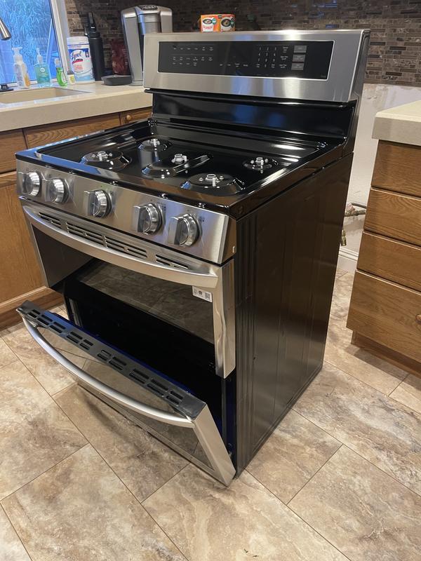 LG 30-in 5 Burners 4.3-cu ft / 2.6-cu ft Self-cleaning Air Fry ...