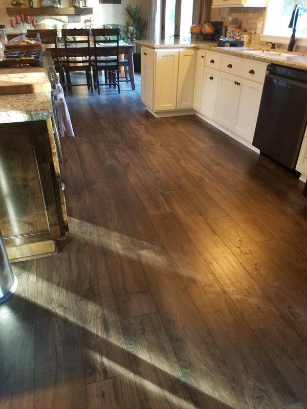 Pergo Portfolio + WetProtect Rustic Smoked Chestnut 10-mm T x 7-1/2-in ...