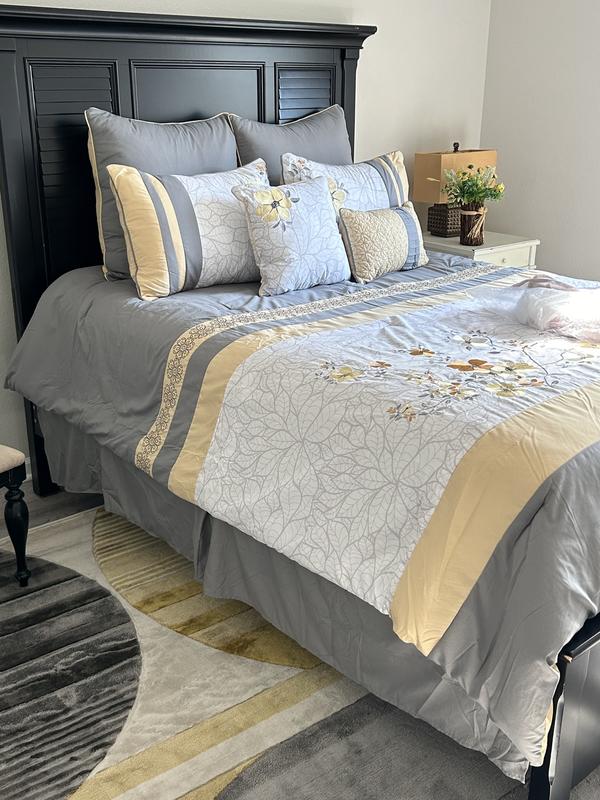 JONATHAN Y UNIQUE Nicky Striped Circles 8 X 10 (ft) Gray/Yellow/Cream Indoor Geometric Mid ...